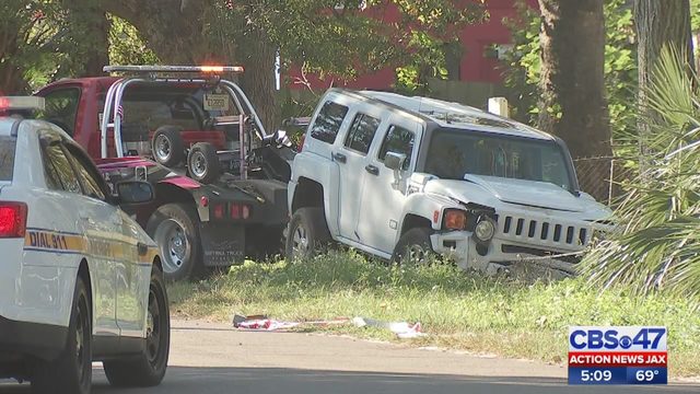 Hummer H3 crash: Jacksonville crash leaves one dead on Thompson Street ...