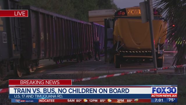 Jacksonville school bus vs train crash: Witnesses say train hit school ...
